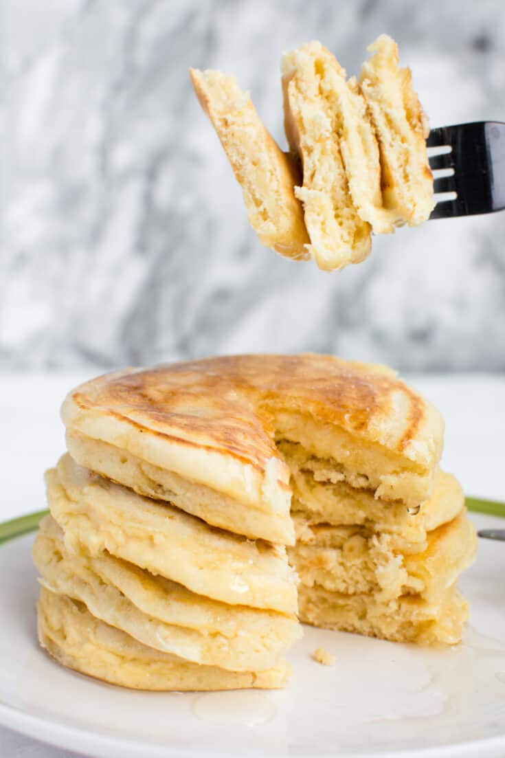 Fluffy Keto Almond Flour Pancakes - Oh So Foodie
