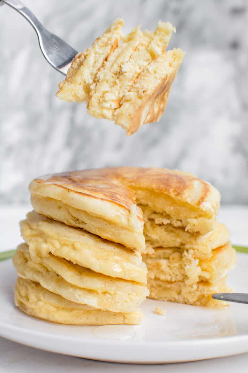 Fluffy Keto Almond Flour Pancakes - Oh So Foodie