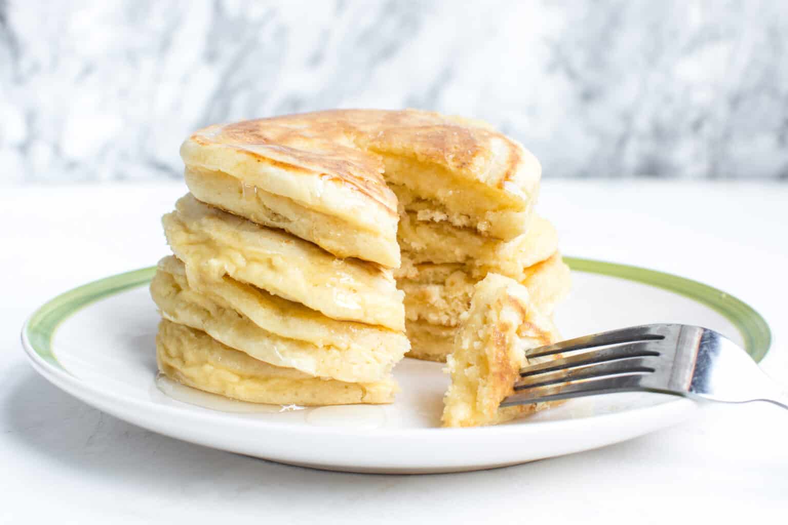 Fluffy Keto Almond Flour Pancakes - Oh So Foodie