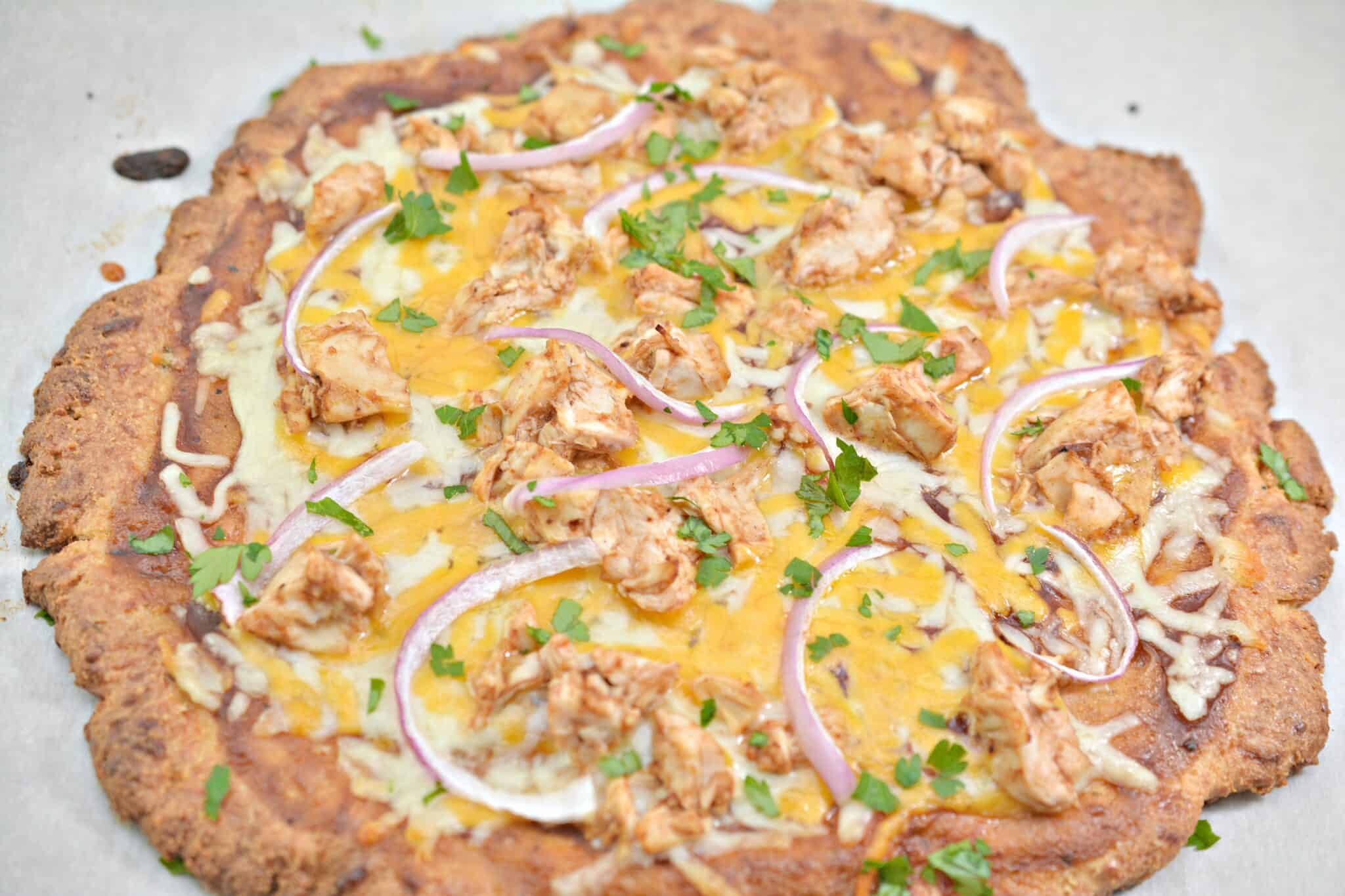 Keto BBQ Chicken Pizza - Only 3 Net Carbs! - Oh So Foodie