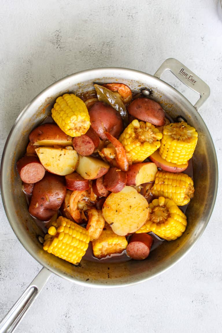 13 Seafood Boil Recipes You NEED To Try! - Oh So Foodie