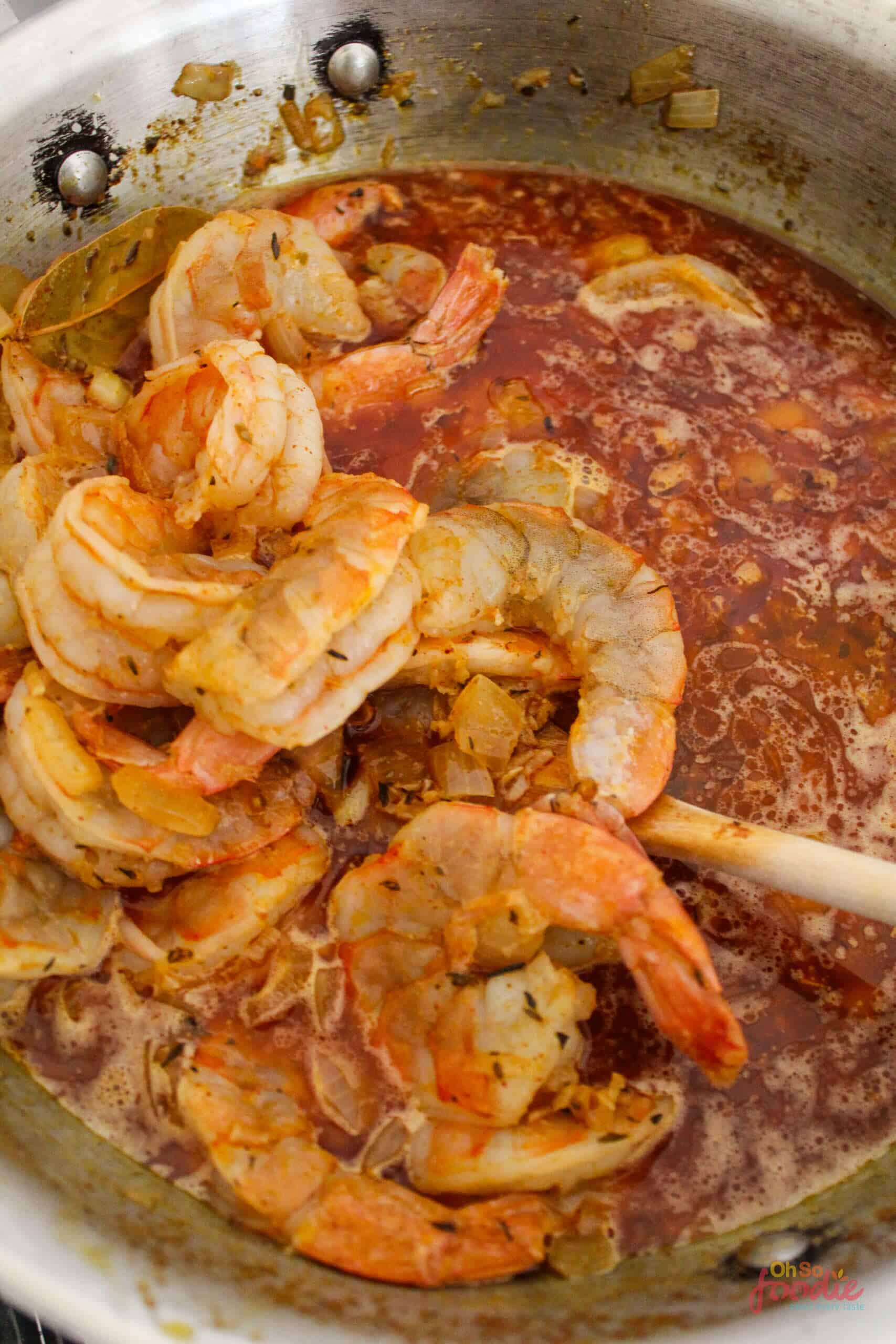 BEST Shrimp Boil Recipe! - Oh So Foodie