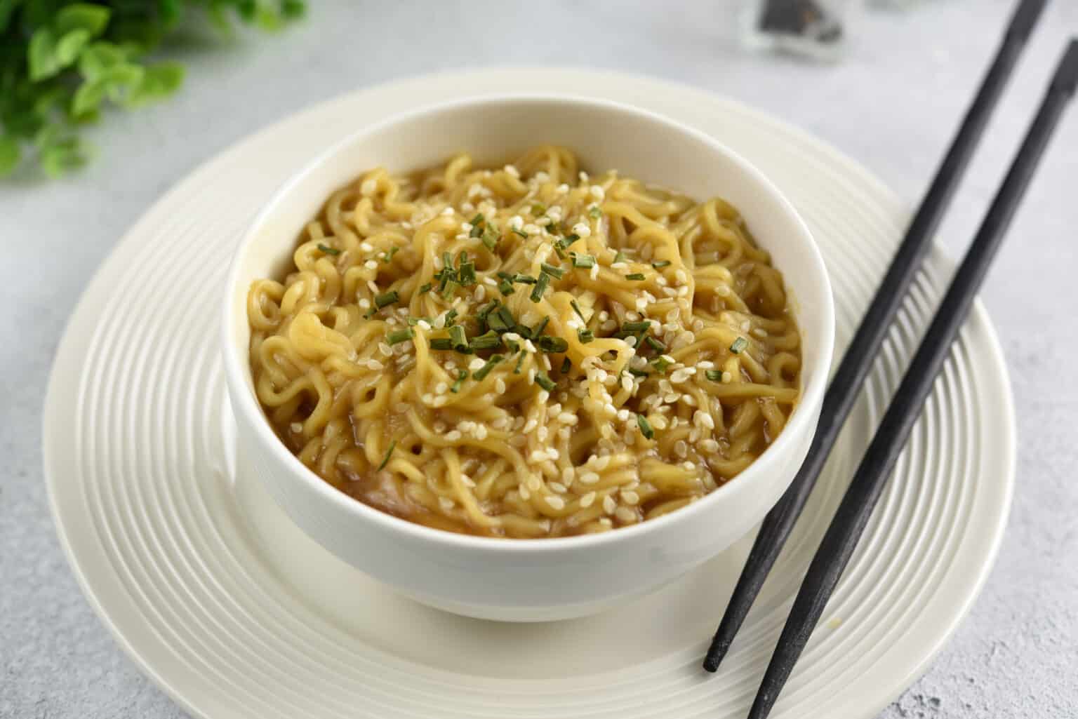 Ramen Noodles Without Seasoning (Easy Recipe!) - Oh So Foodie