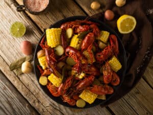 Crawfish Boil Recipe (Perfect For A Crowd!) - Oh So Foodie