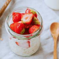 Strawberry Overnight Oats Recipe - Oh So Foodie